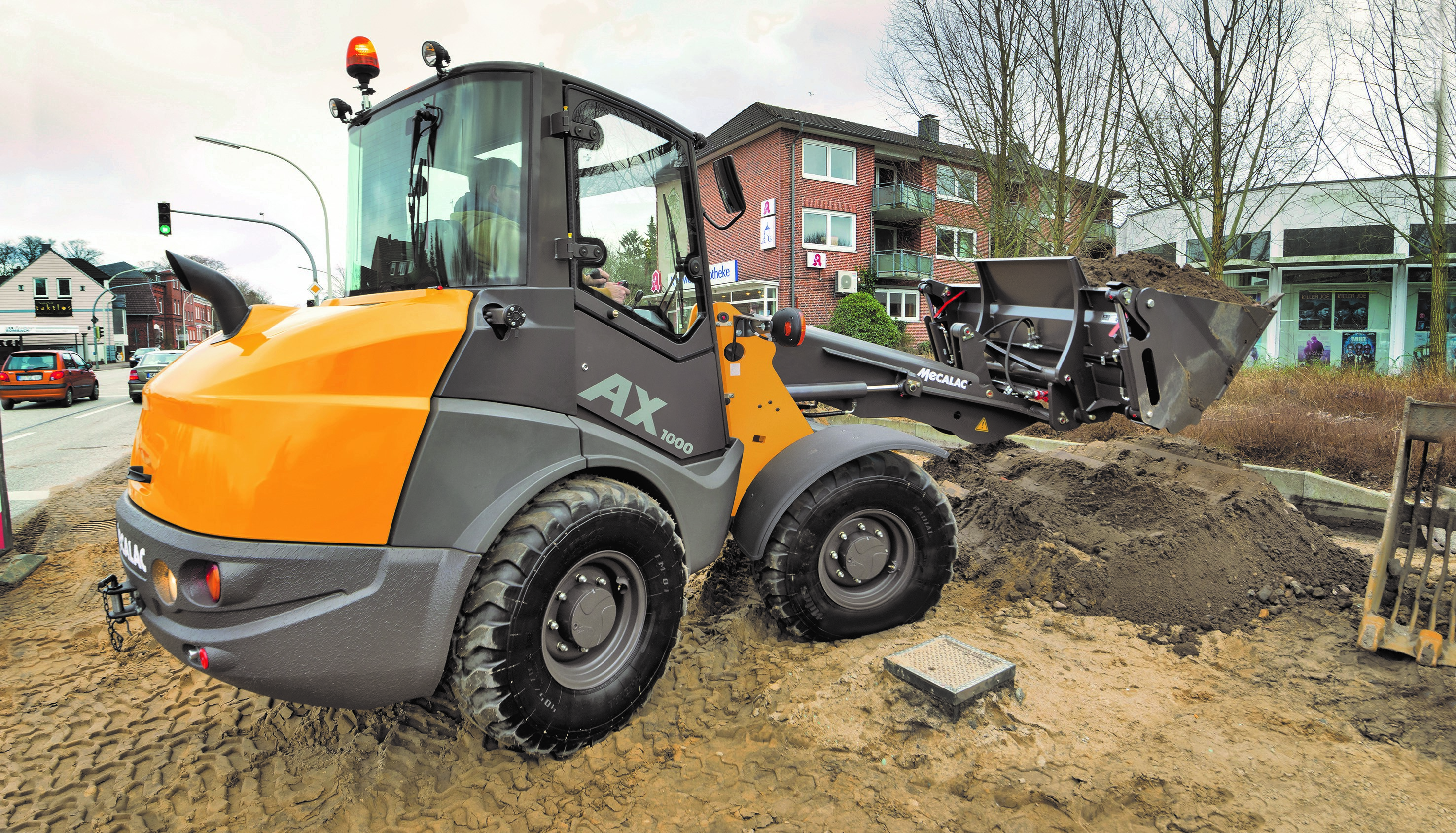 AX1000 articulated loader - Lawn & Landscape